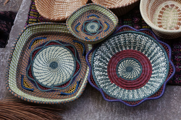 Guatemalan Basket Makers Triumph - ClothRoads